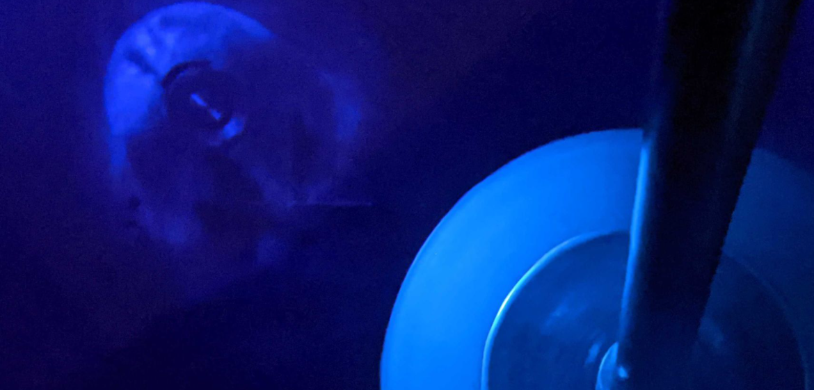 In-tank deployment of large scale rotating bed reactor